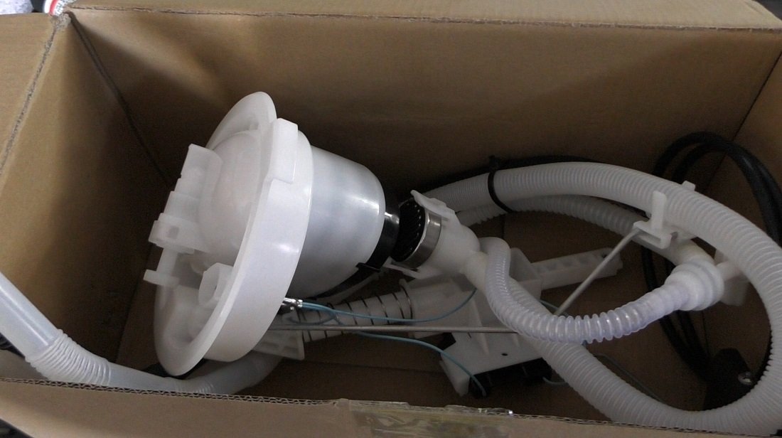 Replacing A Fuel Filter In A 2007 BMW 328Xi - Klassik ATS